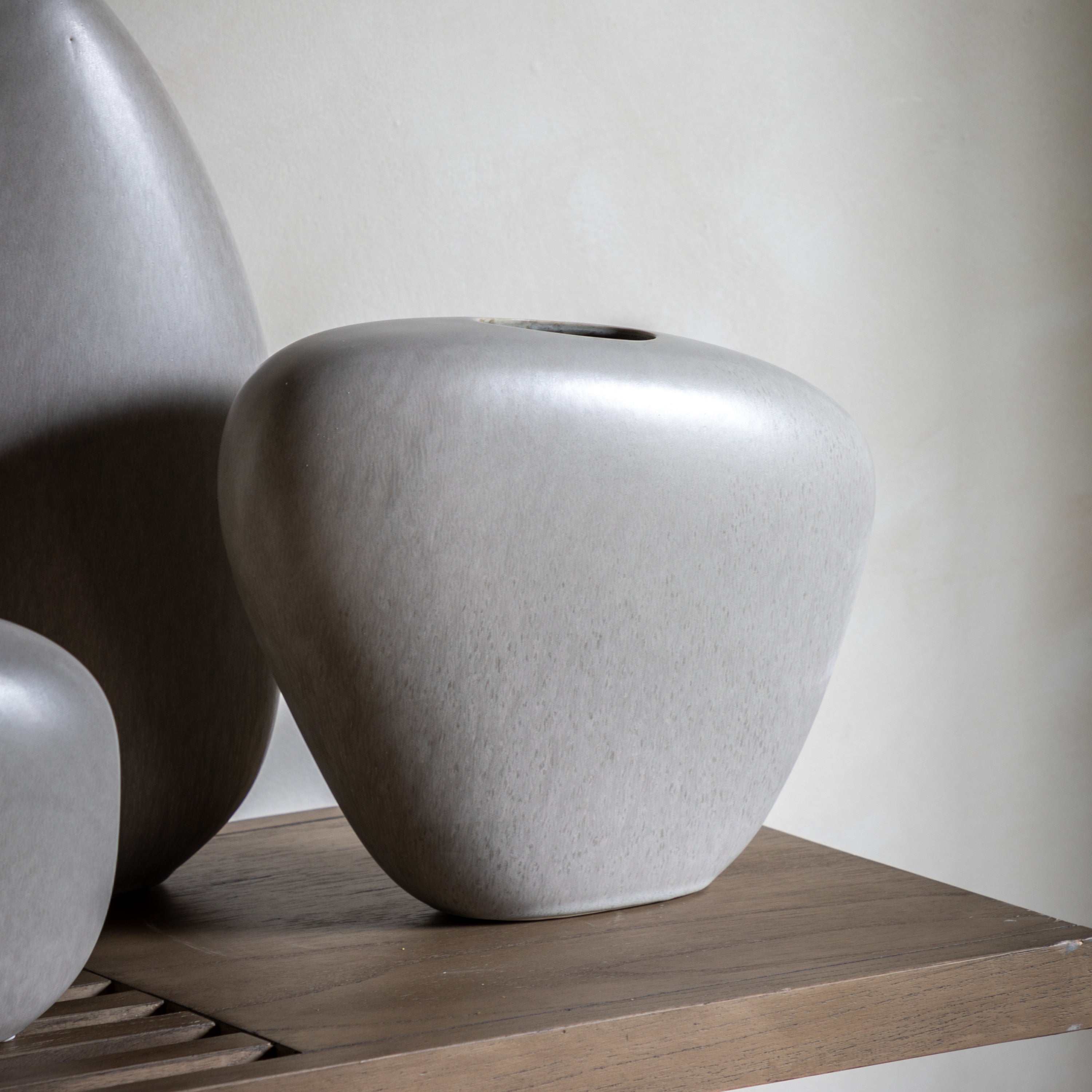 Yui Medium Pebble Vase | Knees.co.uk – Knees Home and Electrical